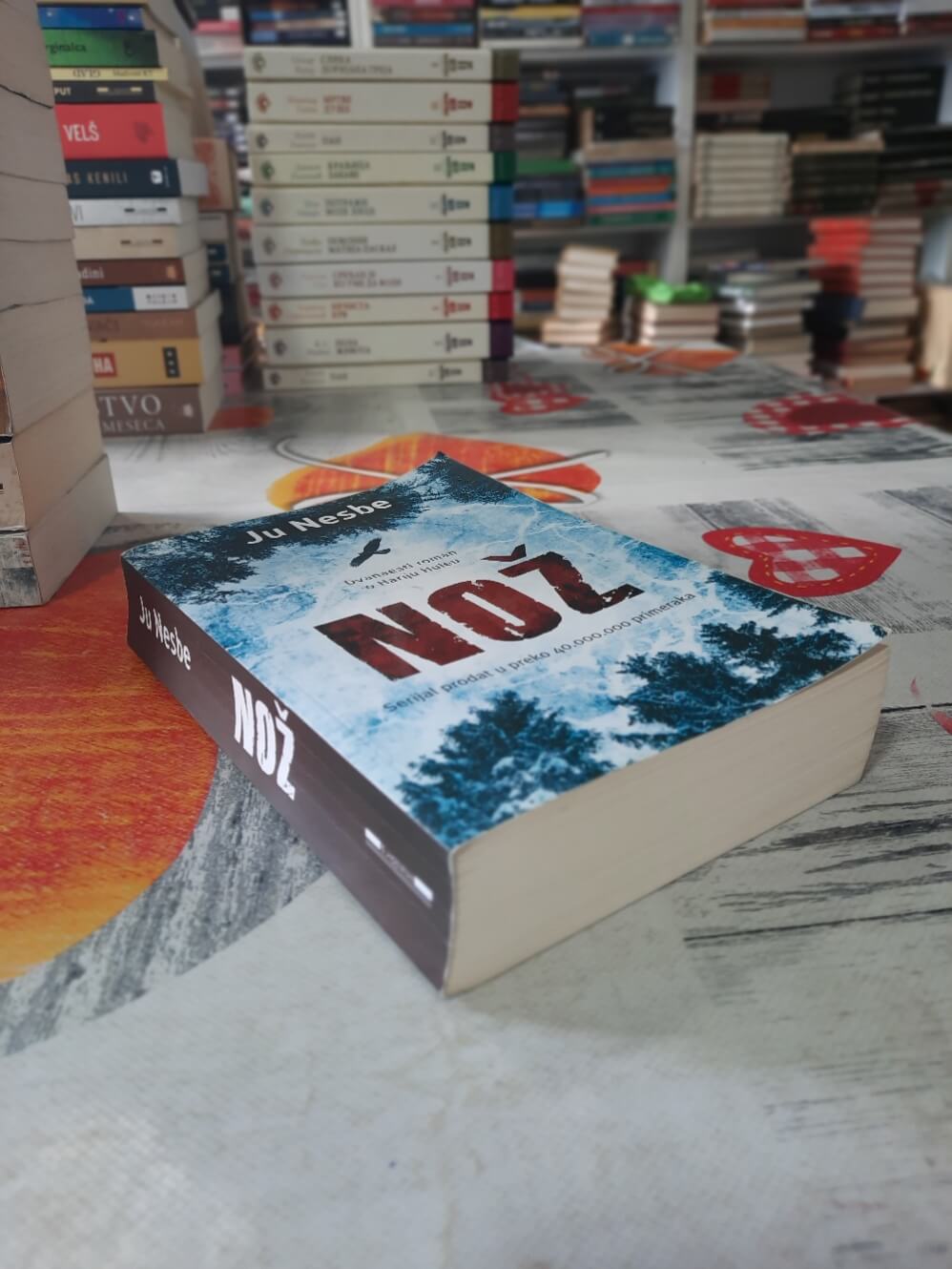 Nož Ju Nesbe Knjižara Demago