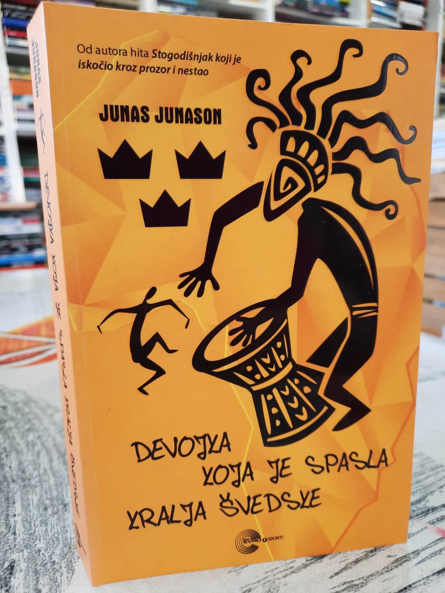 Devojka koja je spasla kralja švedske – Junas Junason – Demago